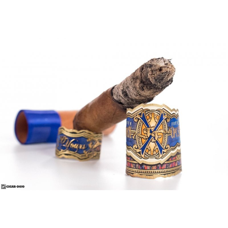 Trabucuri Arturo Fuente Opus X 20th Anniversary God's Whisper 20