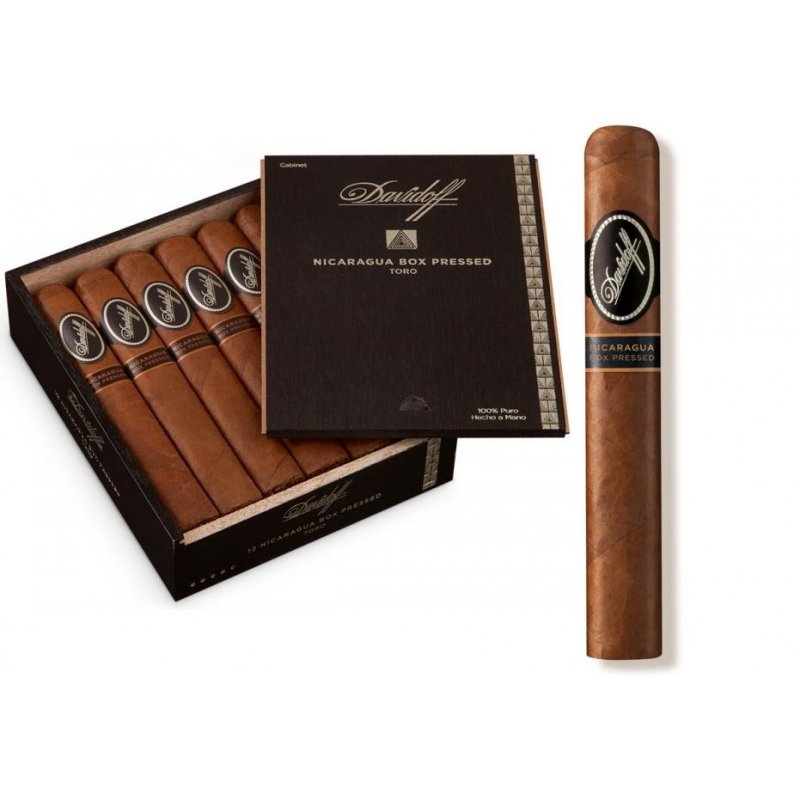 Trabucuri Davidoff Nicaragua Toro Box Press 12S de vanzare pe magazin.
